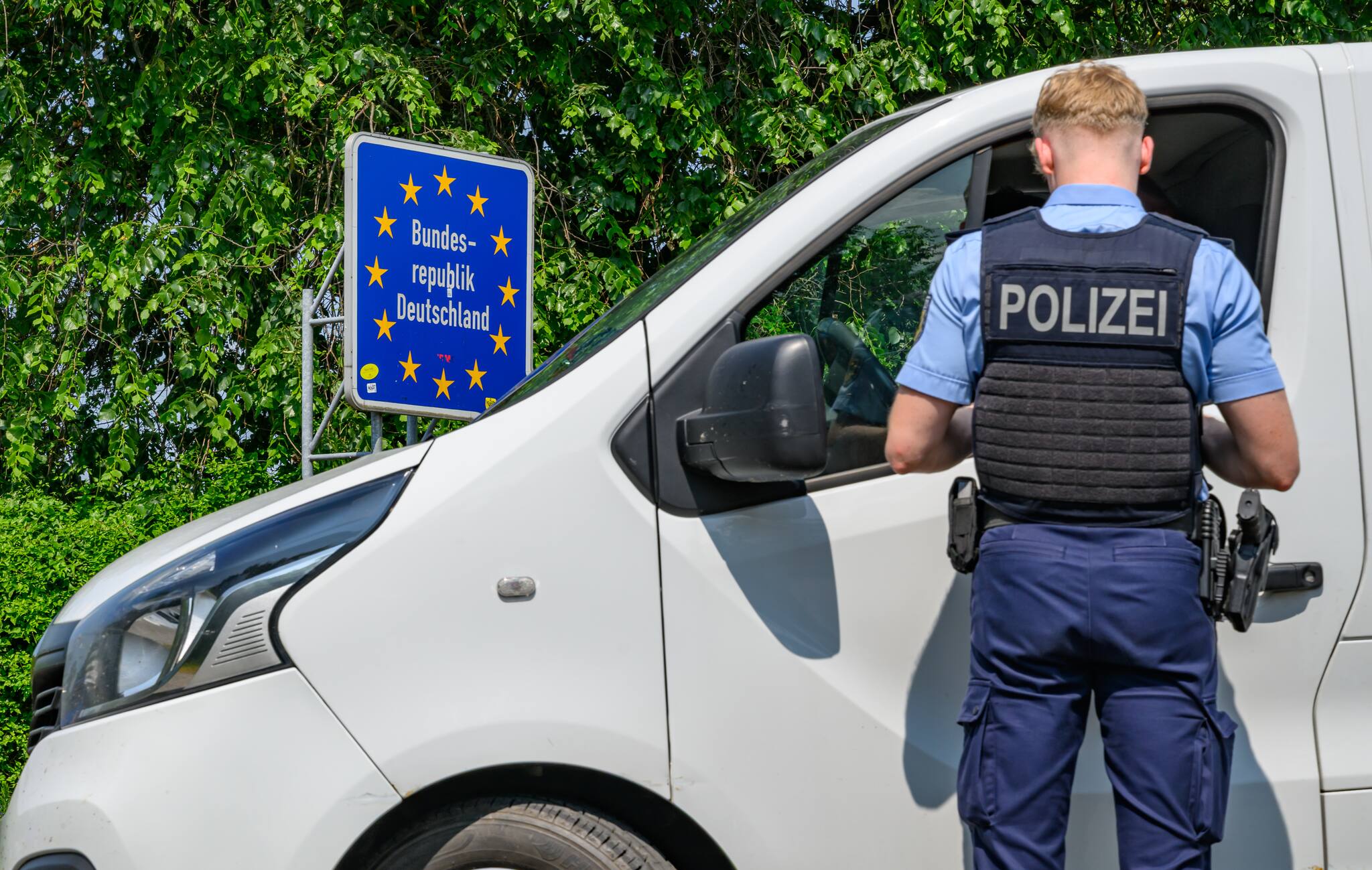 Verschärfte Migrationspolitik: Kommunen fordern „Rückführungs­offensive ...