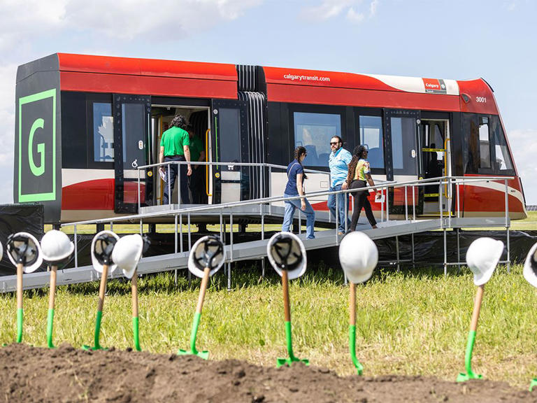 'This is how world-class cities are built': Construction of Green Line ...