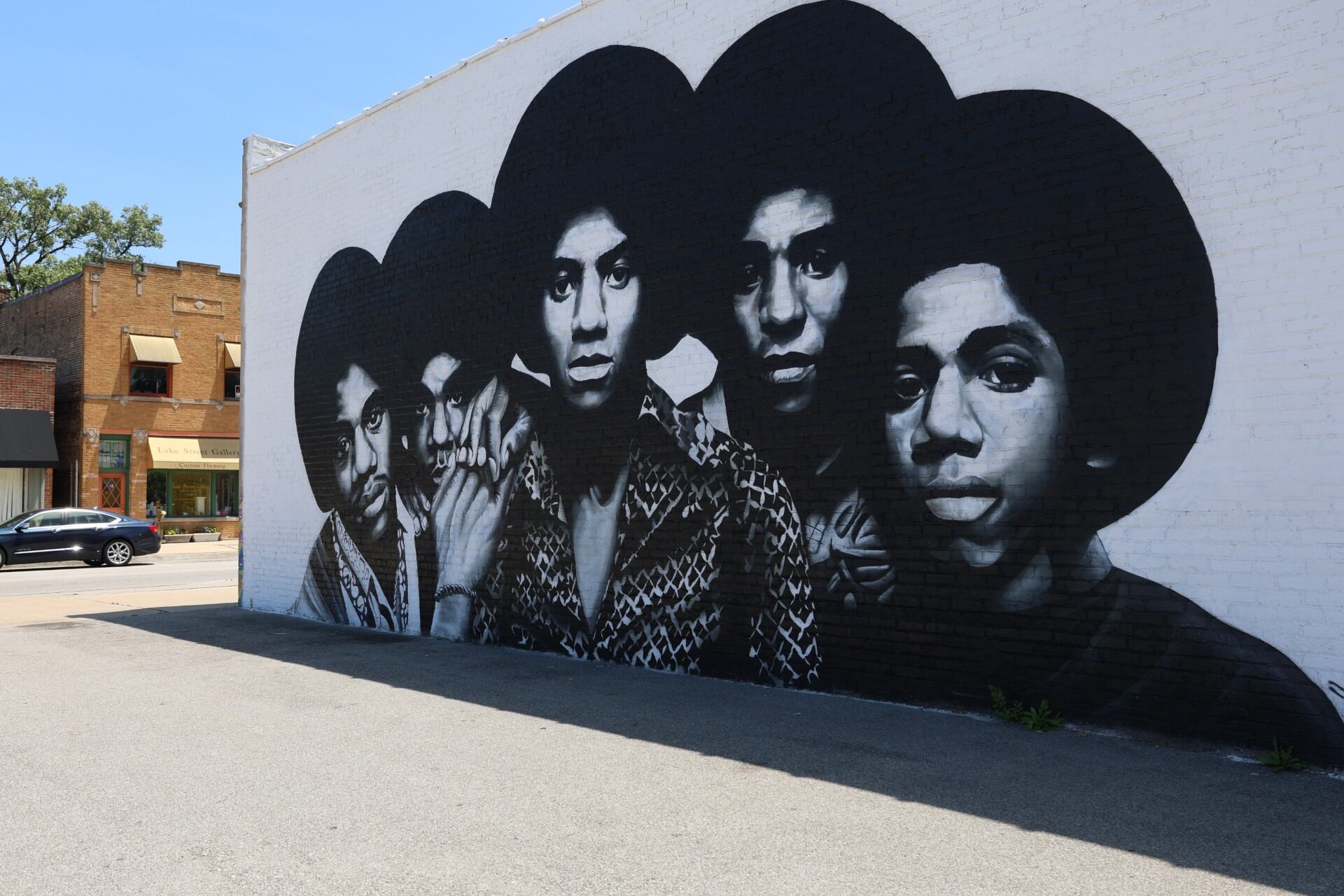 The Jackson 5 come back to life in Gary with new mural of the group