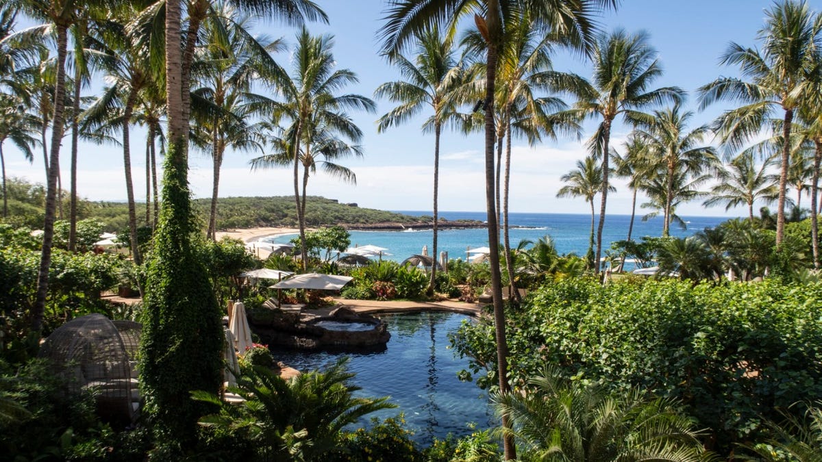 These 15 Beautiful Hawaiian Hotels Are Redefining Island Luxury