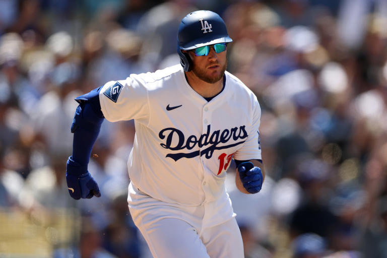 Dodgers Make Move After Max Muncy Injury