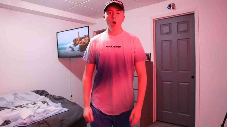 Try To Watch This Without Laughing Or Grinning