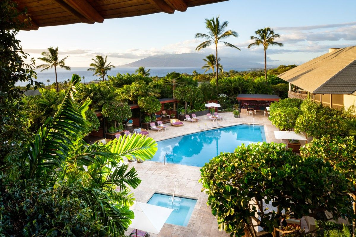 These 15 Beautiful Hawaiian Hotels Are Redefining Island Luxury
