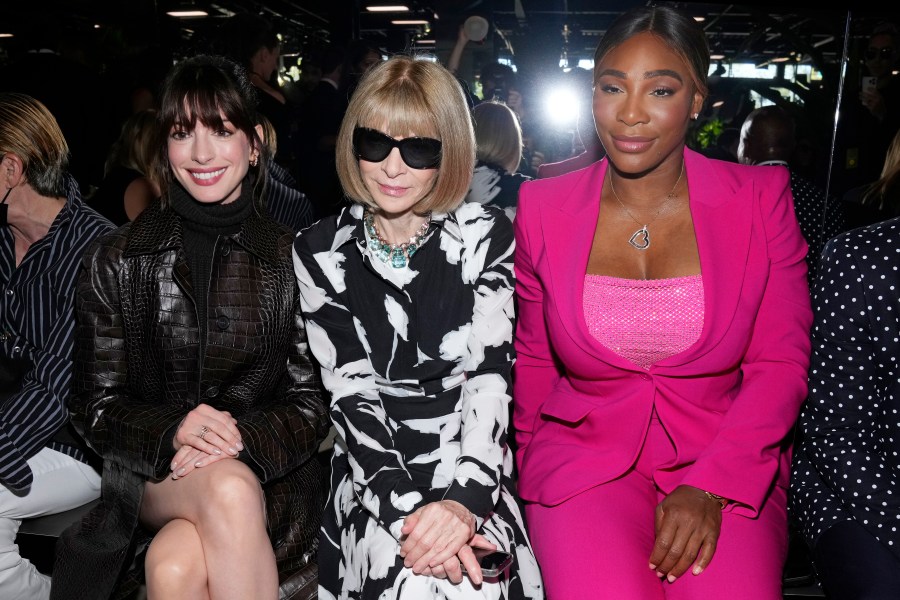 Anna Wintour stepping down as editor-in-chief of Vogue: reports