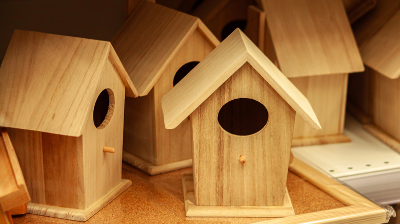 Transform Basic Materials Into An Adorable DIY Birdhouse Hotel To ...