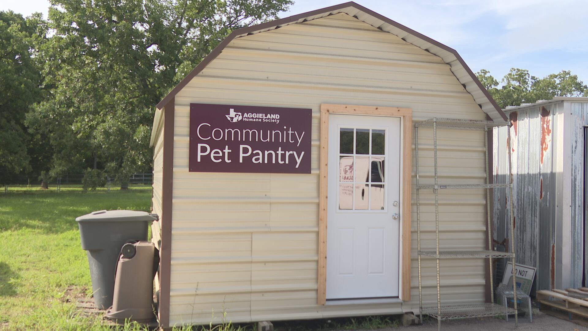 Aggieland Humane Society launches first ‘pet food pantry’ in the Brazos Valley