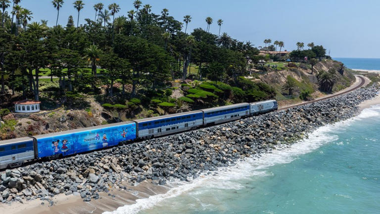 Amtrak’s Pacific Surfliner unveils special wrap for Disneyland’s 70th ...