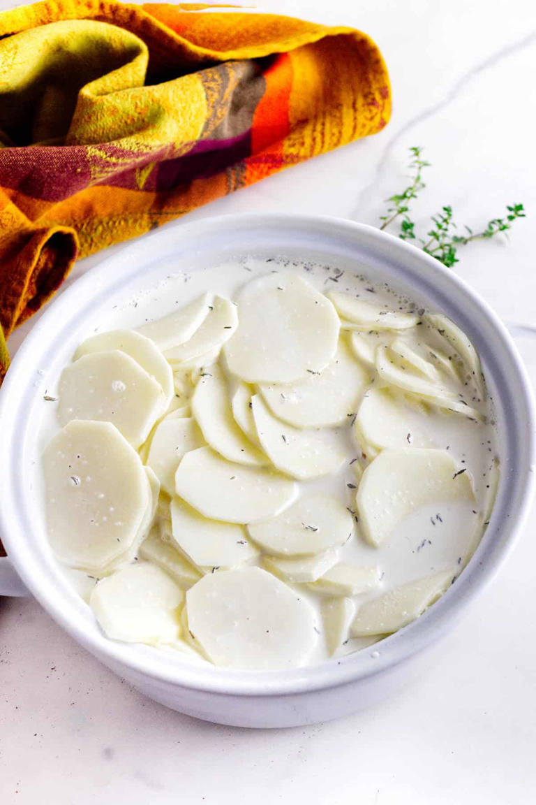 One-bowl scalloped potatoes