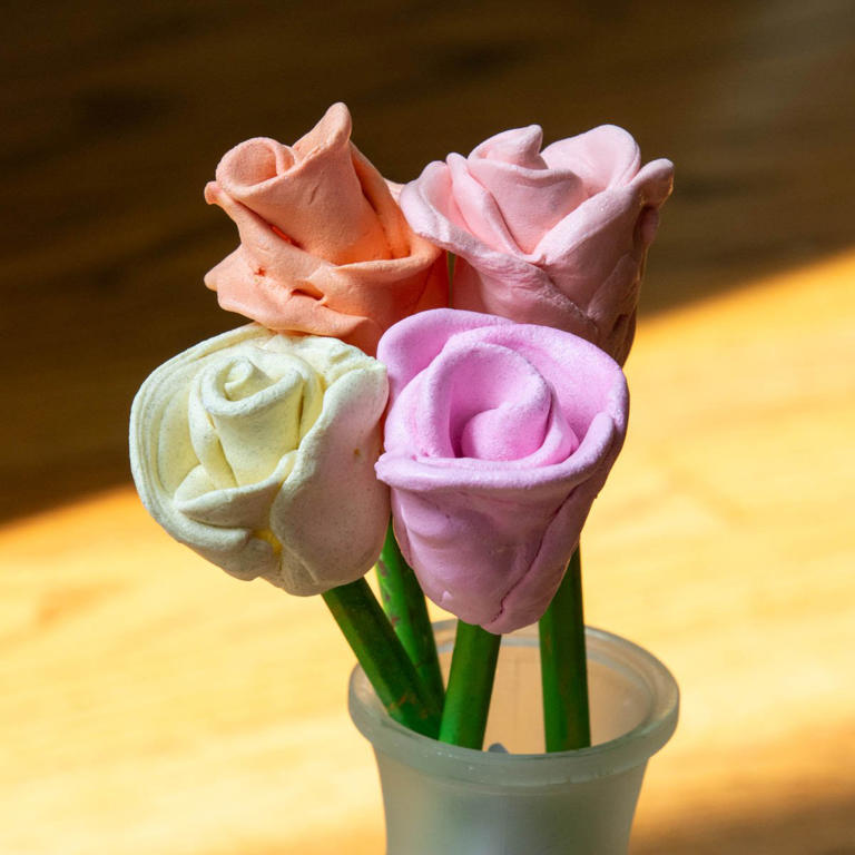 The Easiest Flower Craft For Beginners