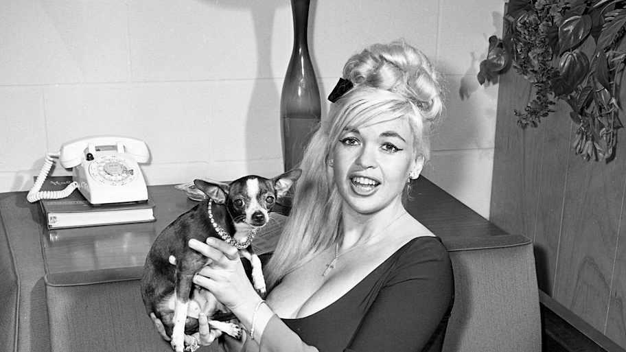 Collecting Jayne Mansfield Ahead of ‘My Mom Jayne’