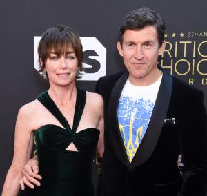 Who Is Jonathan Cake? Meet the Actor Playing Carrie's Cranky Downstairs ...