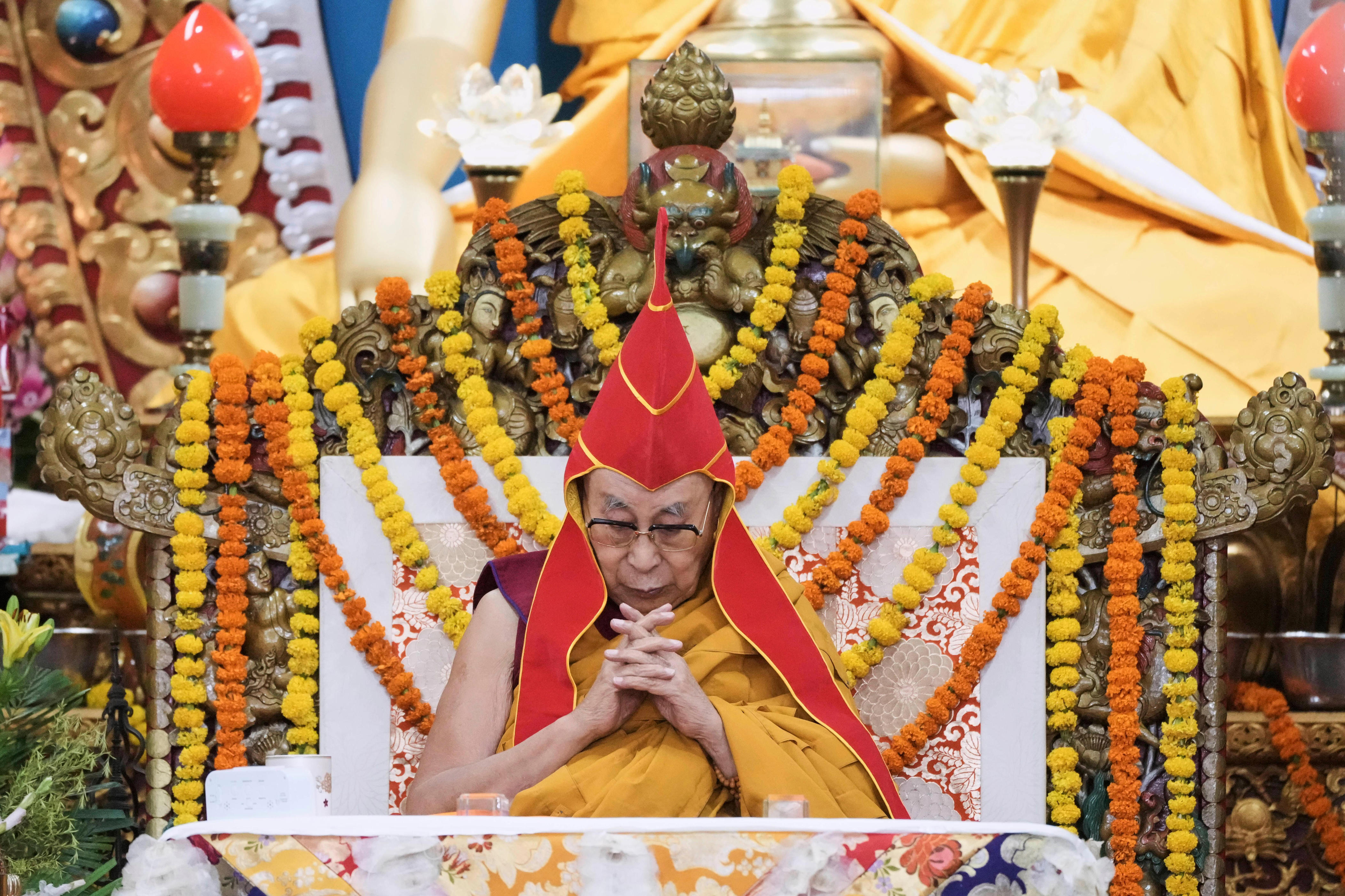 Dalai-lama anuncia que vai "reencarnar" como quer e não como a China impõe