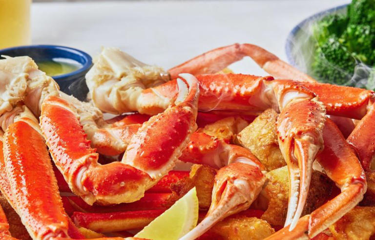 Red Lobster unveils revamped Crabfest menu, $5 cocktails