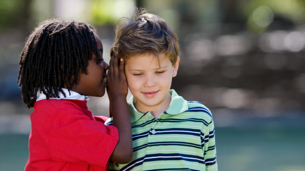 6 types of people that a child should never be friends with