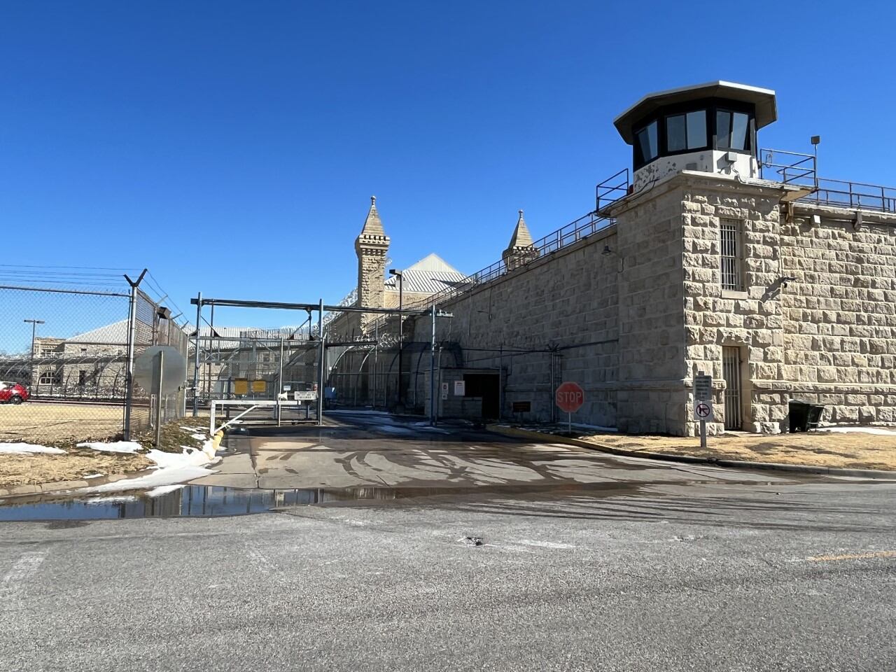 Kelly budget excludes funding for Hutchinson prison rebuild