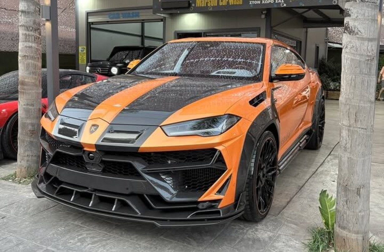 Γλυφάδα, Lamborghini Urus Keyvany συναντά την Ferrari SF90