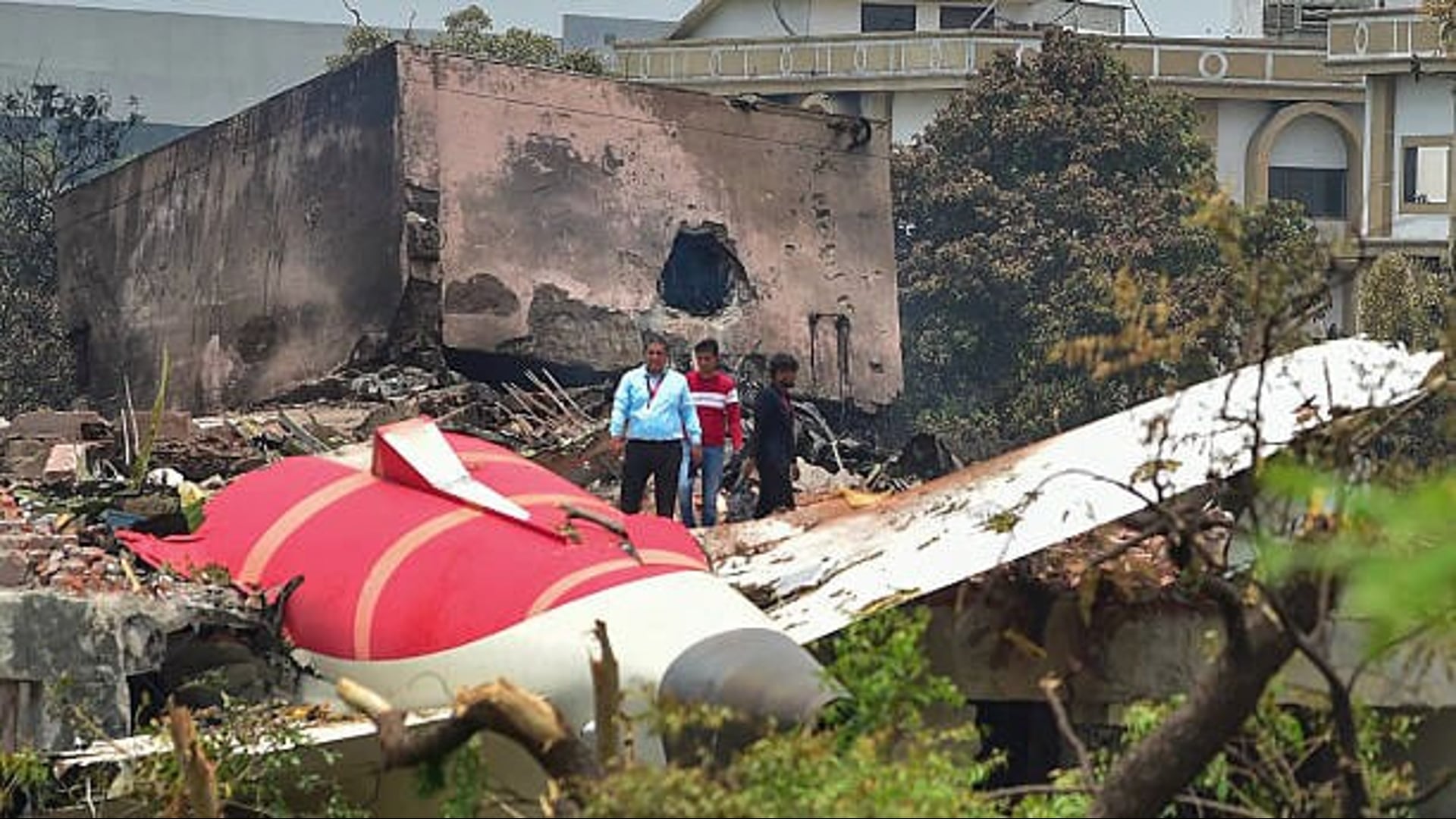 crash-d-air-india-les-autorit-s-mettent-jour-les-donn-es-des-bo-tes