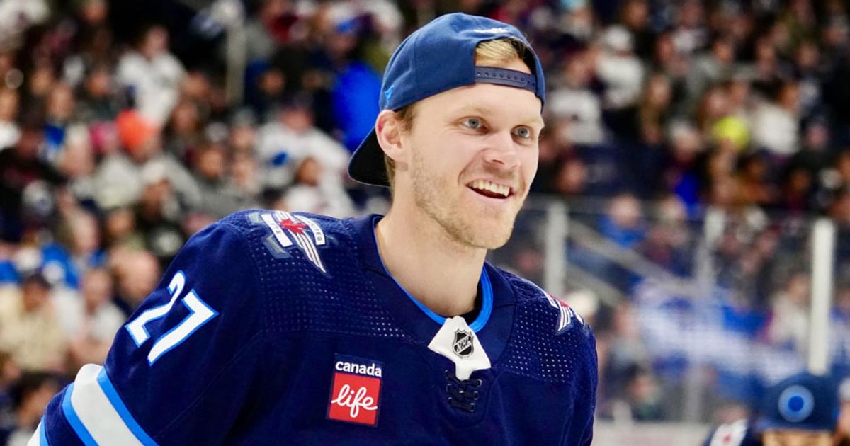 Nikolaj Ehlers informs the Jets of his plans this offseason