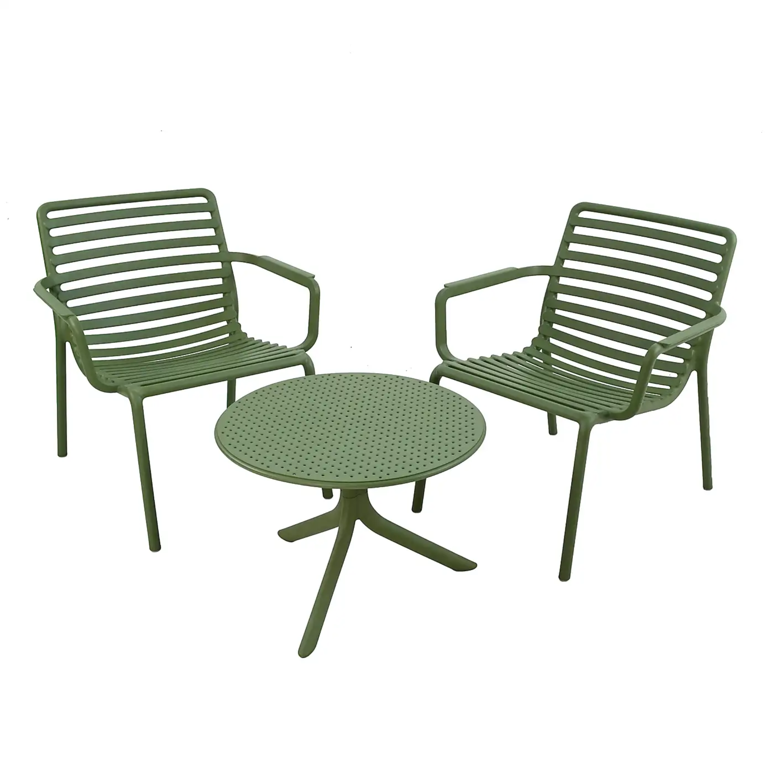 When I Lived in Paris, These Green Outdoor Chairs Were Everywhere ...