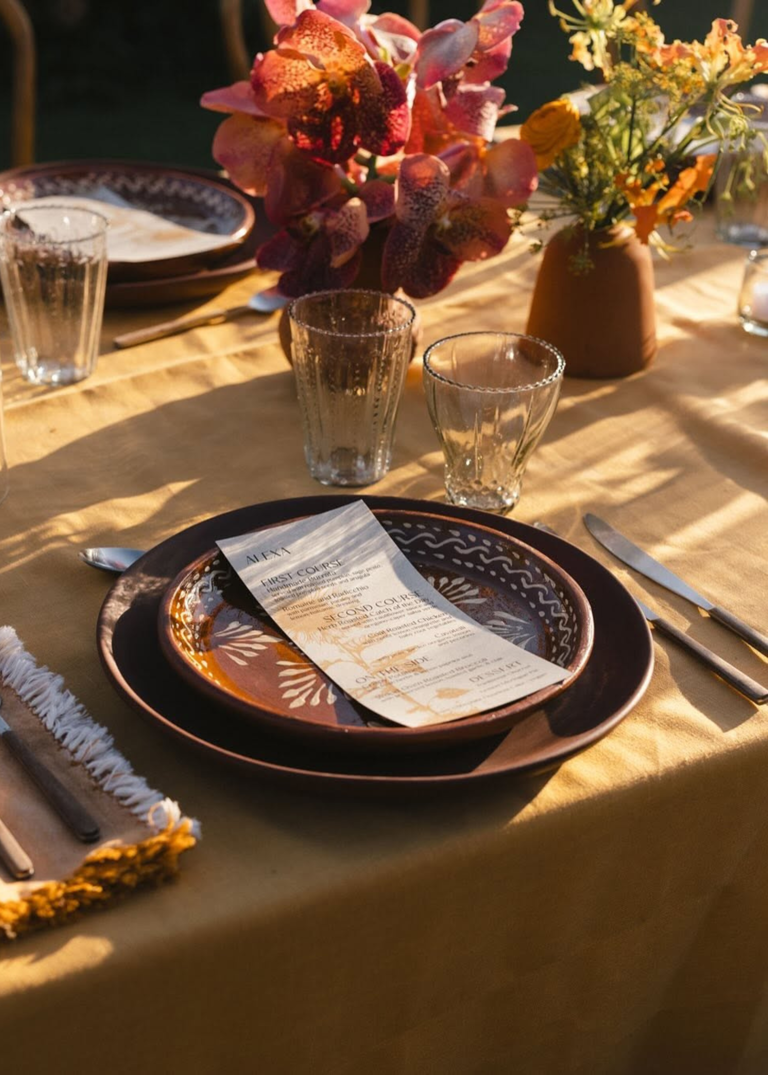 How to Host a Dinner Party — 10 Tips to Design an Evening of Glamour ...