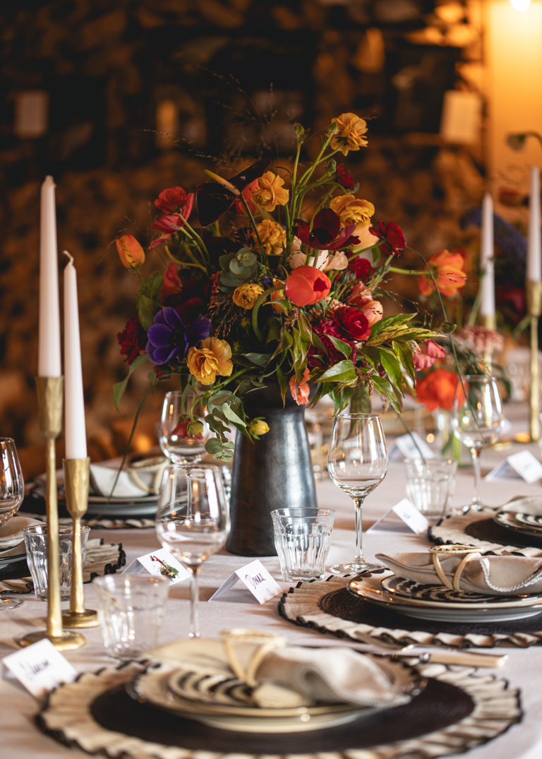 How to Host a Dinner Party — 10 Tips to Design an Evening of Glamour ...