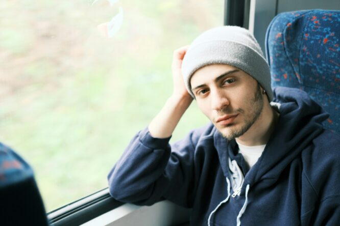 16 Habits Of People Who Are Secretly Unhappy With Their Lives