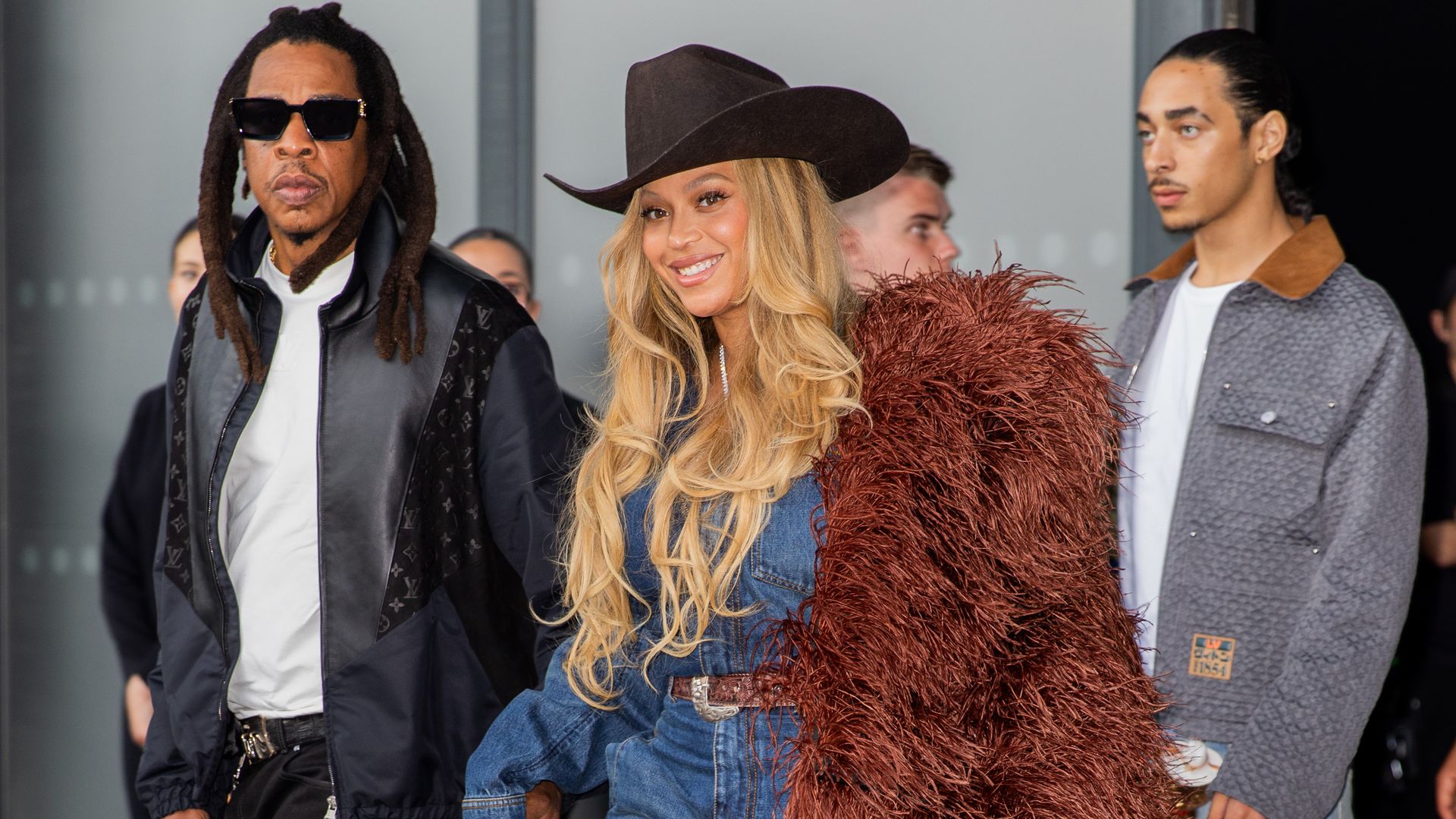 Beyoncé y Bradley Cooper, entre los invitados VIP que han viajado a París para descubrir la ...