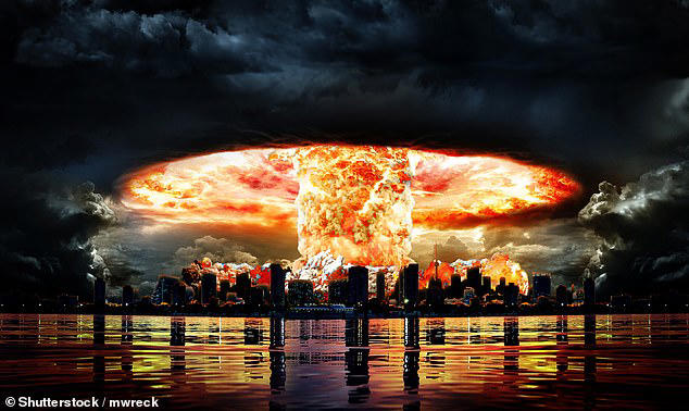 WW3 fears grow as ALL phones to blast out 'emergency alarm' in system test