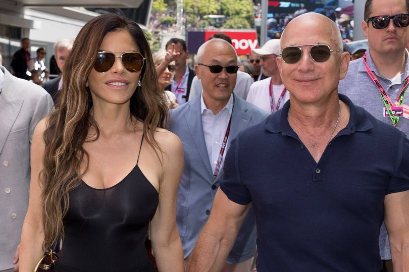 Jeff Bezos' two-word warning ahead of Lauren Sanchez wedding revealed ...