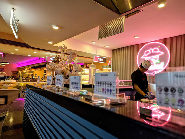Panda Mami: Look inside Trinity Walk's gorgeous new Asian buffet-style ...