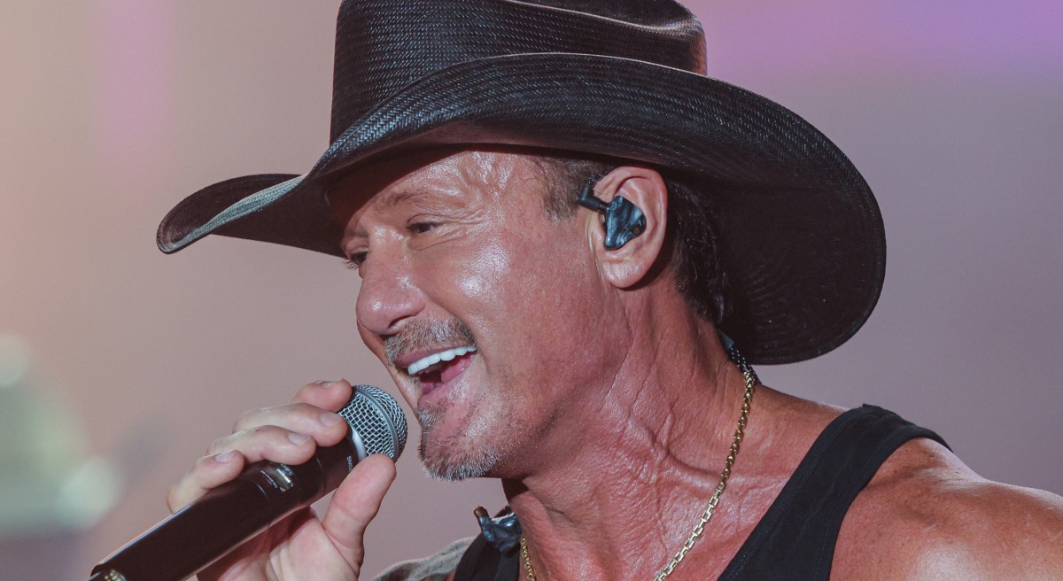 Tim McGraw Announces Major Career Update With Pop Icon, 83