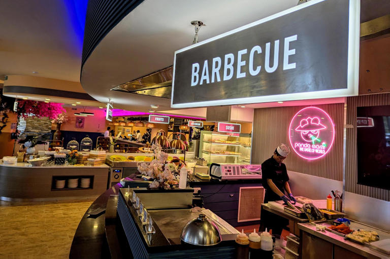 Panda Mami: Look inside Trinity Walk's gorgeous new Asian buffet-style ...