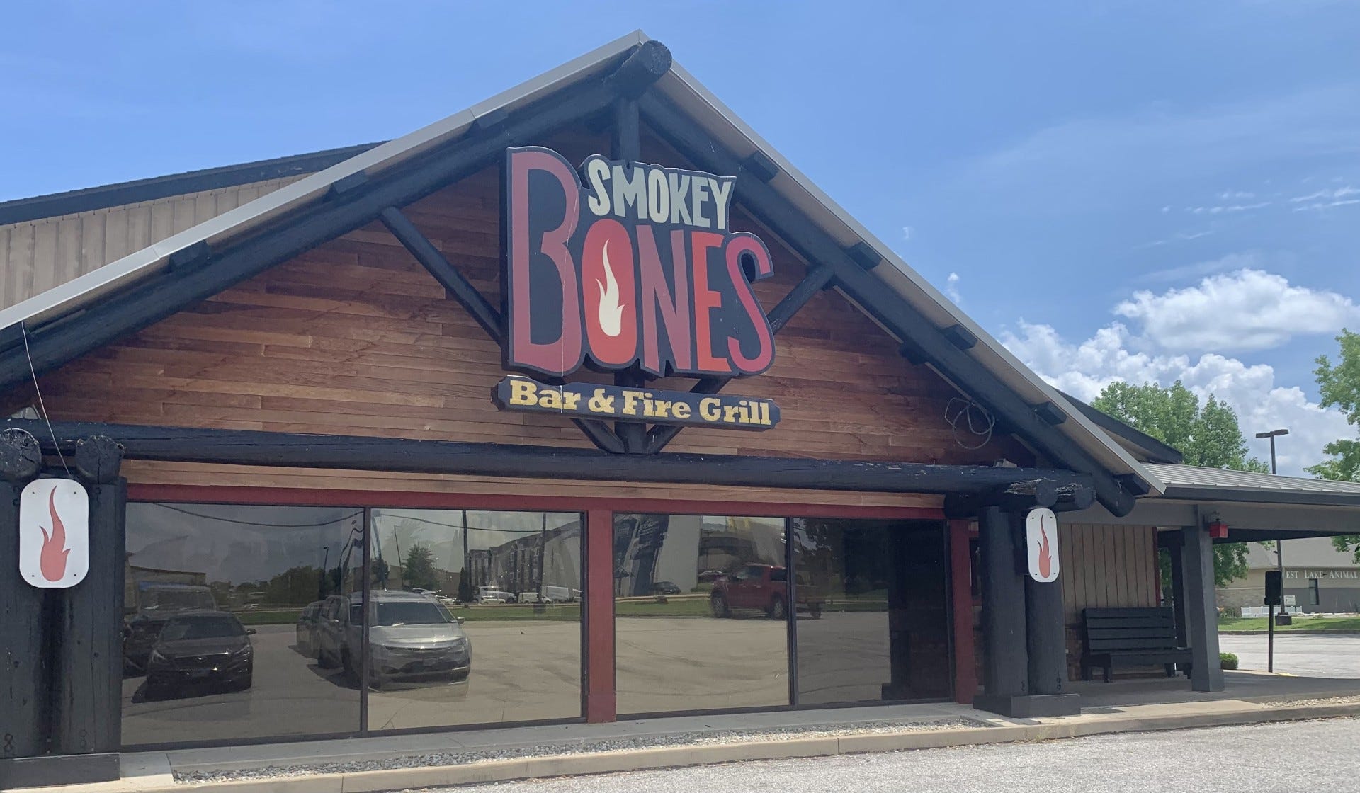 Smokey Bones closes 2 more Michigan sites. Here's where 1 remains