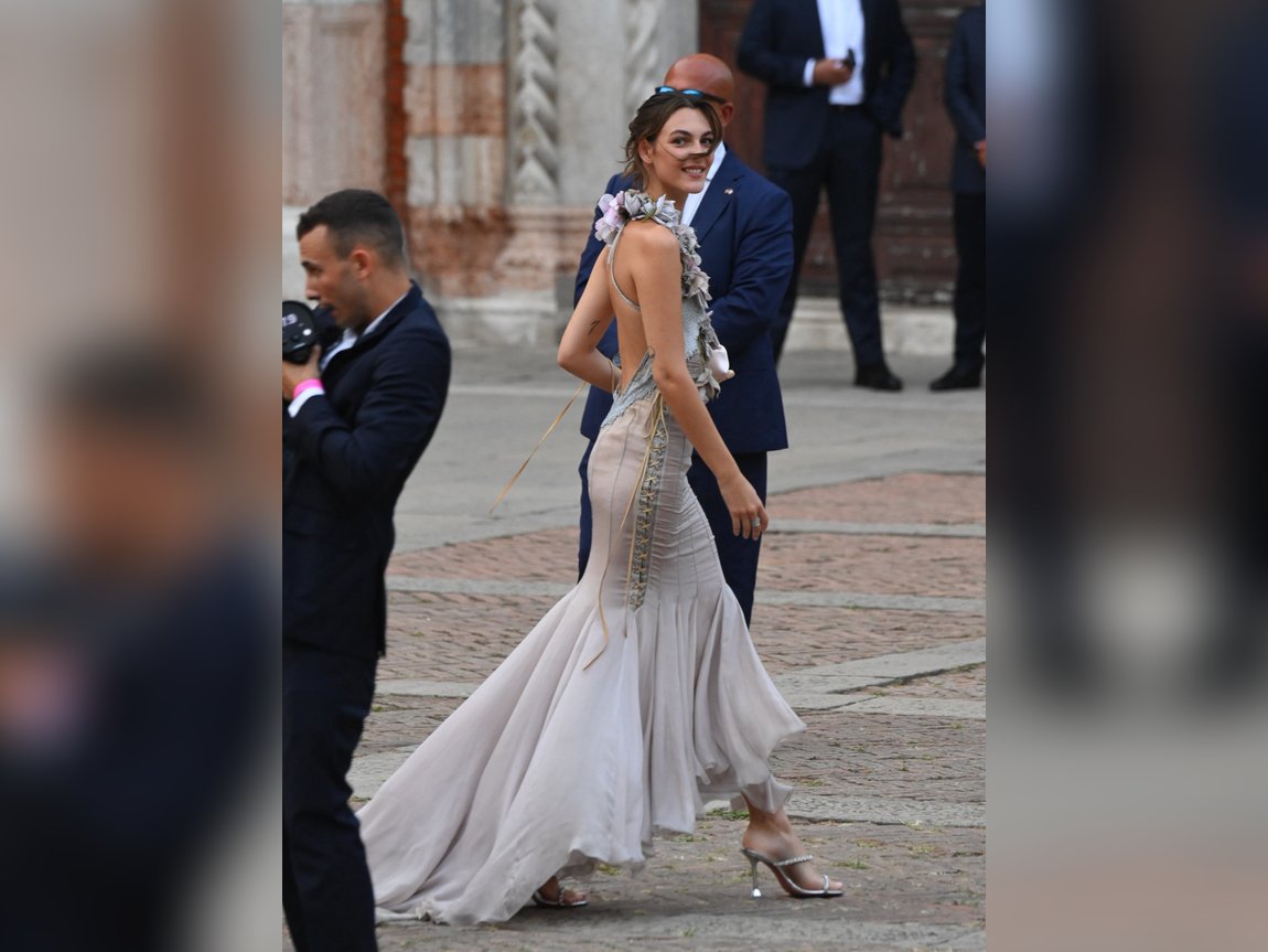 Jeff Bezos' Wedding: DiCaprio's Girlfriend Vittoria Ceretti Dazzles