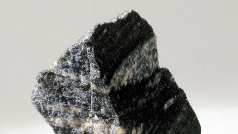 Scientists say they have identified Earth’s oldest rocks. It could ...