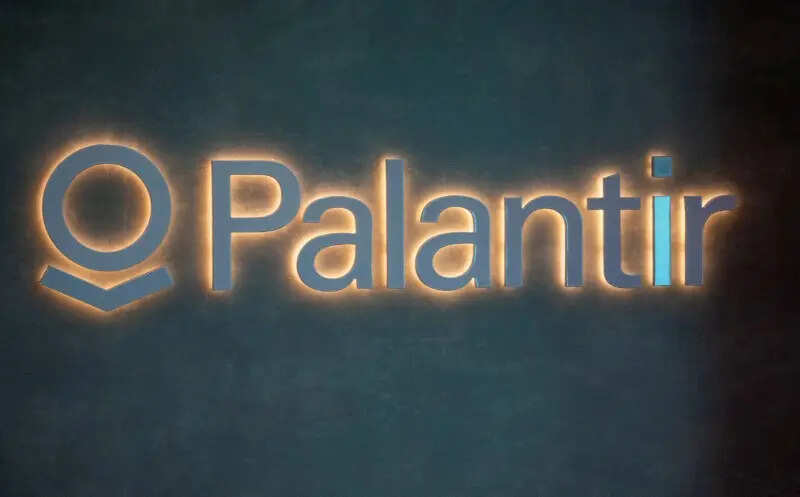 Palantir Under Siege: Protesters rage over surveillance, ICE links in ...