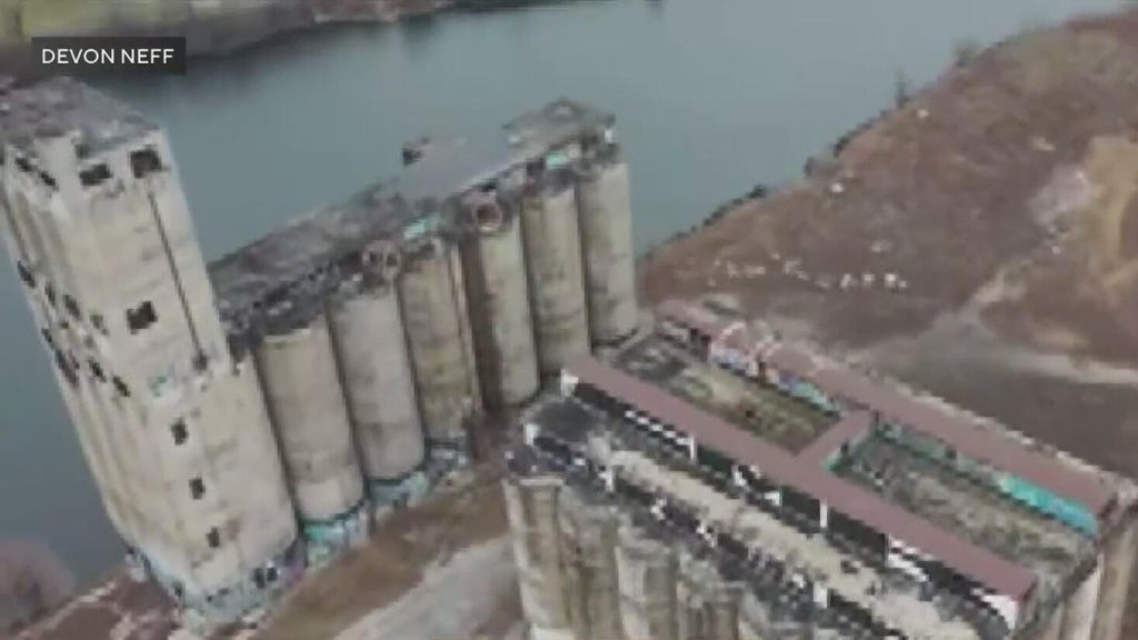 Demolition of Chicago's Damen Silos to begin next week despite fight ...