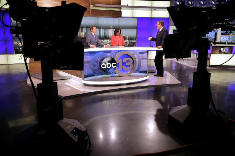 Melanie Lawson returns to ABC13 Houston anchor desk after year off ...