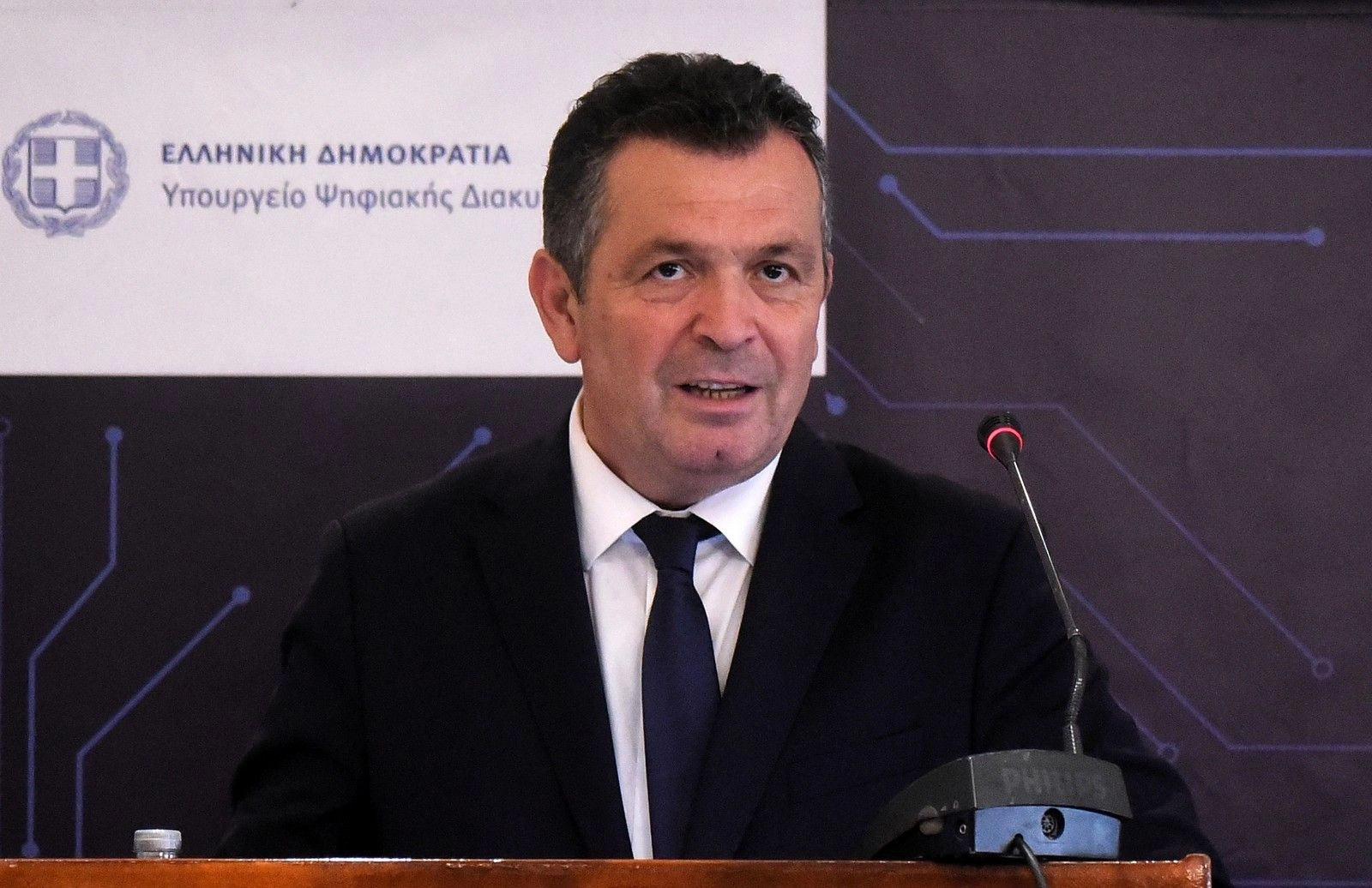 Μπουκώρος: Παραιτούμαι για λόγους ευθιξίας, δεν θα επωμισθώ το βάρος ...