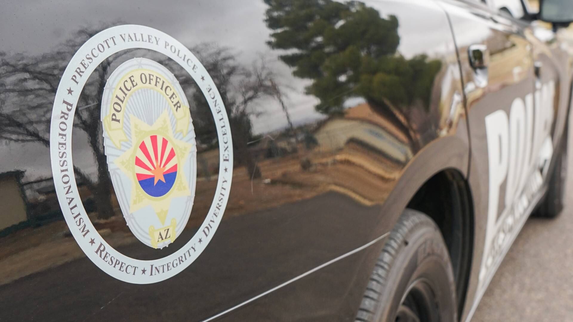 Man killed, woman seriously hurt in motorcycle crash in Prescott Valley