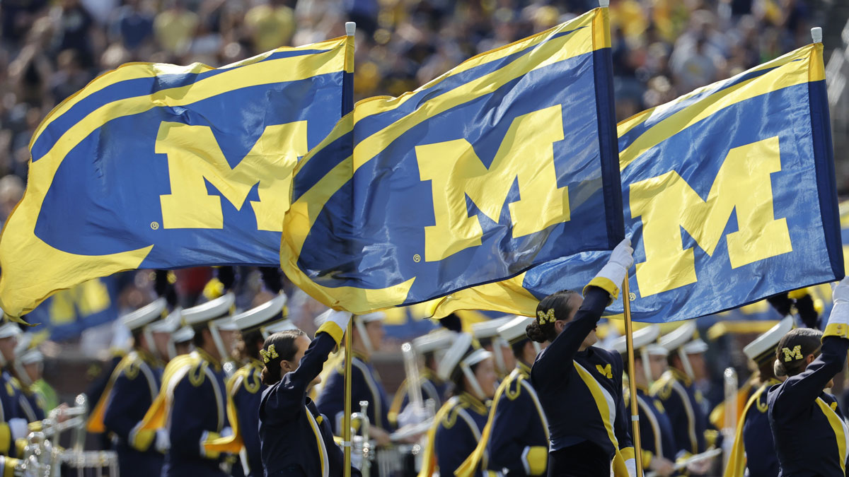Crucial 5-star Michigan football WR target sets commitment date