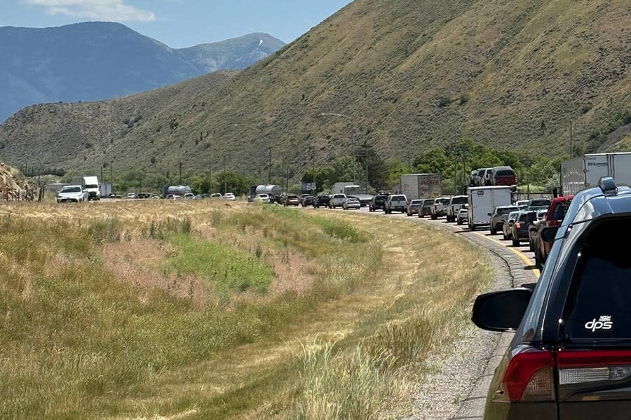 Multiple crashes on I-15 near Inkom block southbound lanes, cars backed up for miles