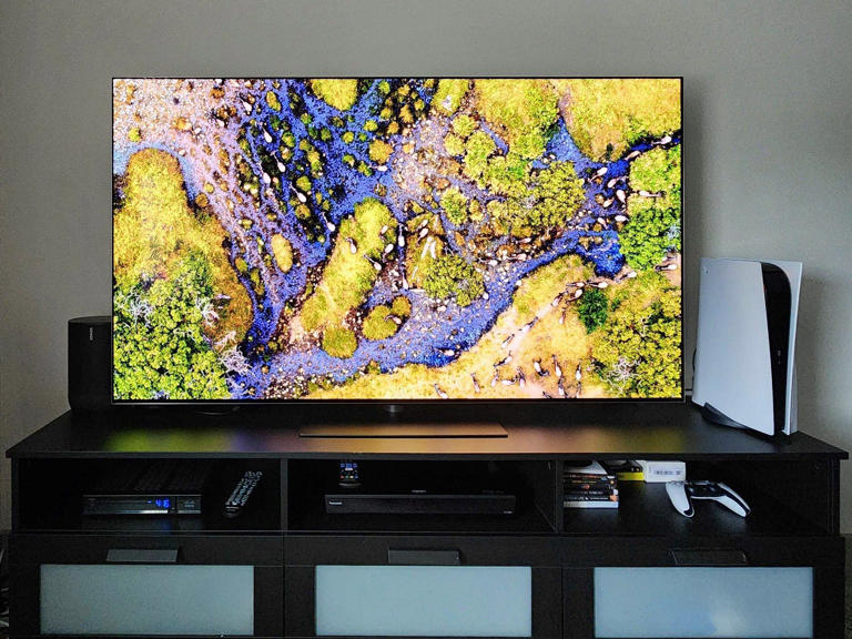 LG's new G5 TV delivers nearly perfect picture quality. Here's what ...