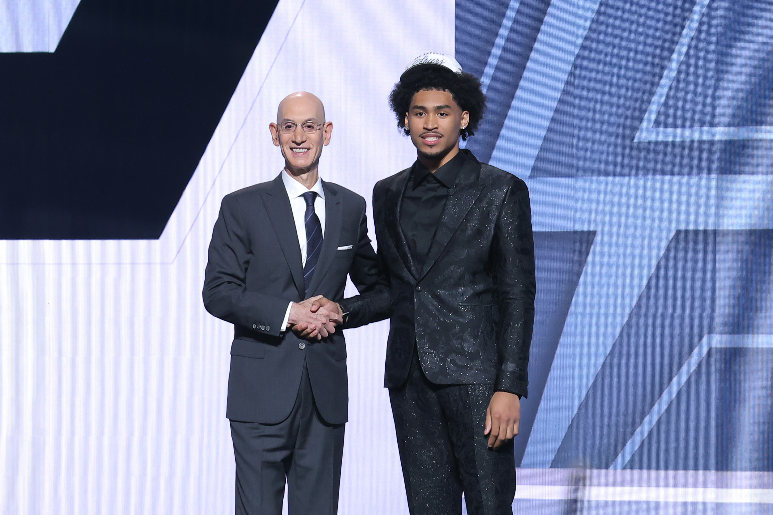 Spurs giving controversial jersey number to Dylan Harper