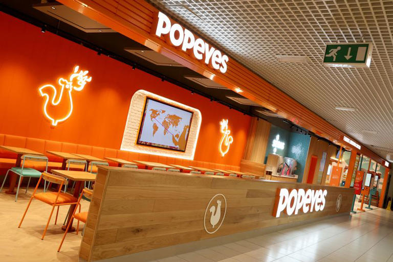 New Birmingham Airport restaurant as BHX marks UK first