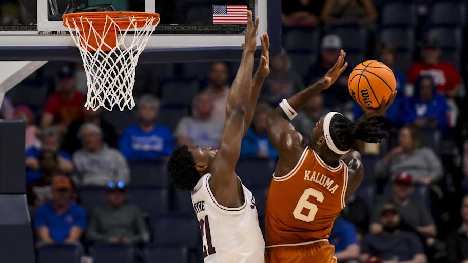 Los Angeles Lakers Sign Texas Longhorns Undrafted Free Agent Arthur Kaluma