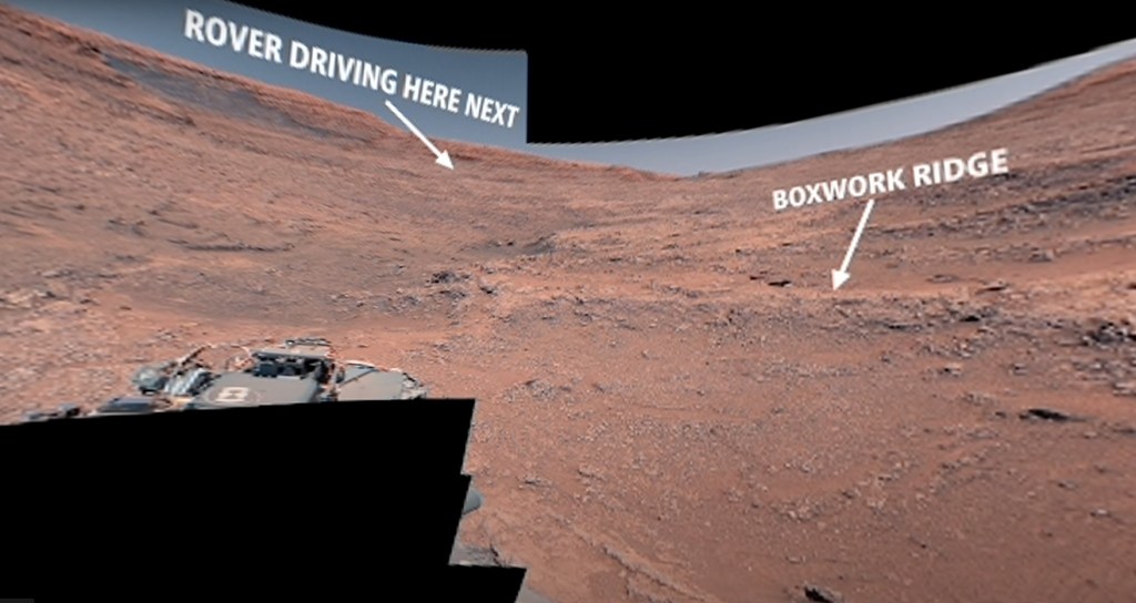 Close up images of ‘spider webs’ on Mars show ‘dramatic evidence’ of water