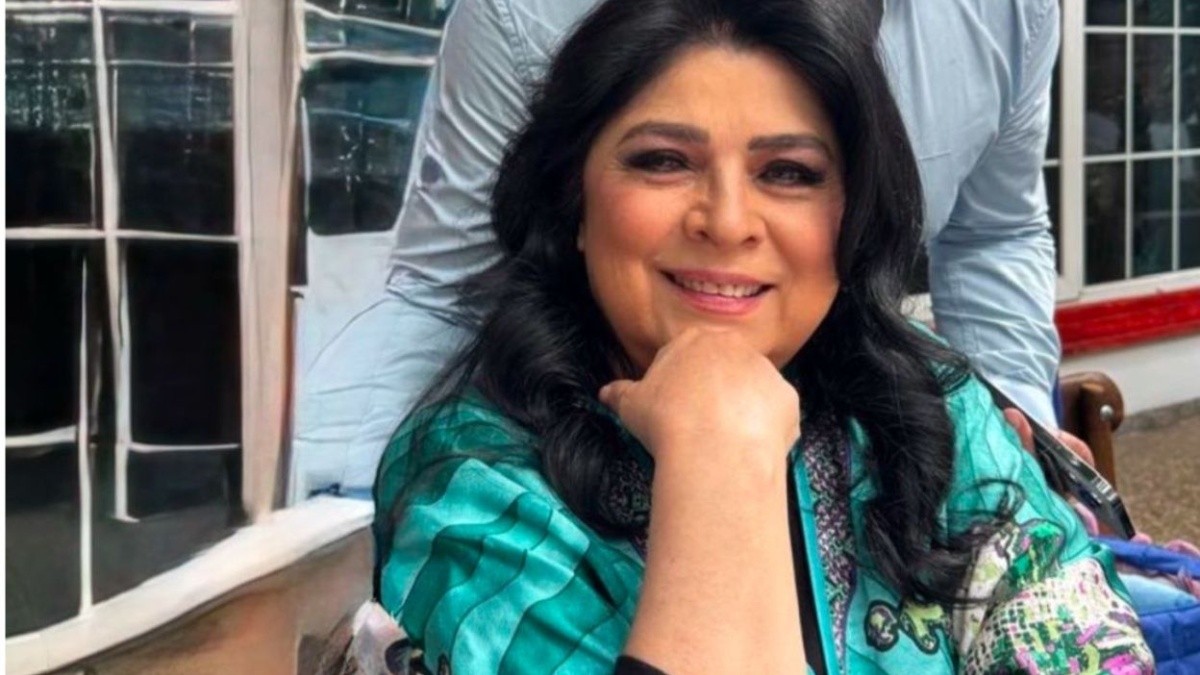 Victoria Ruffo y la razón por la que suele usar silla de ruedas tras ...