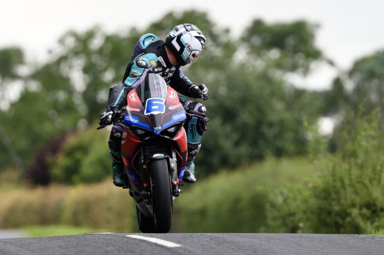 Tandragee 100: Michael Dunlop seals Superbike pole on BMW with record ...
