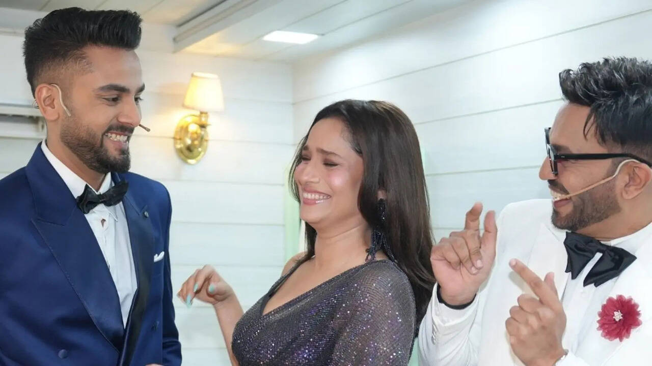 Laughter Chefs 2 Finale: Ankita Lokhande Can't Stop Giggling With Vicky ...